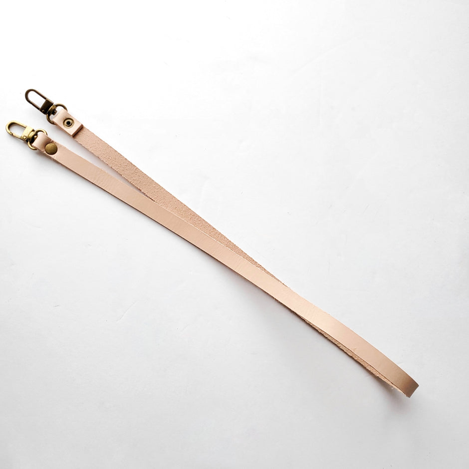 Timeless leather goods made with upcycled & new sustainable materials ...